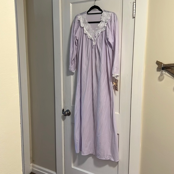 Vintage | Intimates & Sleepwear | Vintage Early 8s Deadstock Fuzzy ...